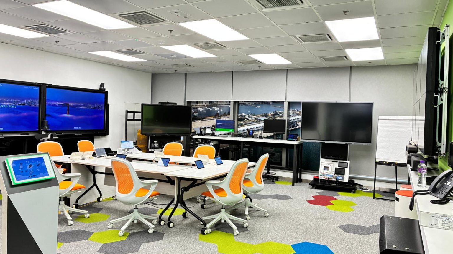 Office Location - Intelligent Workplace and Rooms